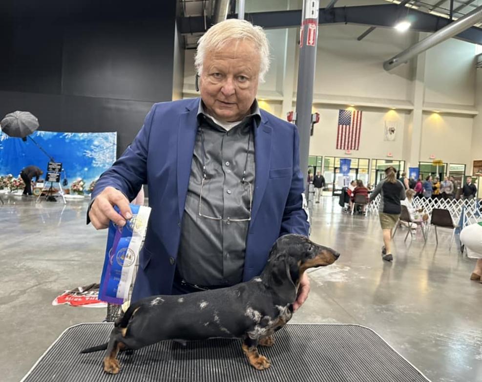 Randall Salkowski in Wisconsin | Dachshund puppies | Good Dog